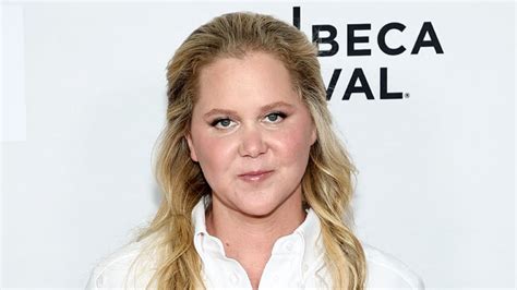 Amy Schumer Shows Off Weight Loss In A Sports Bra Amy Schumer Just