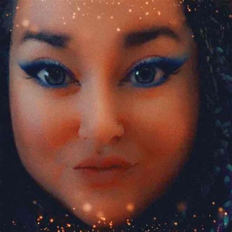 Throne Goddess Allie Surprise Gifts