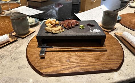 你會不會用吸引力法則 我的貴人給了我一個情境題，你跟你的伴侶或是家人，原本規劃好了要出去玩，結果當天卻下大雨。 此時的你會想什麼？ 錯誤回答