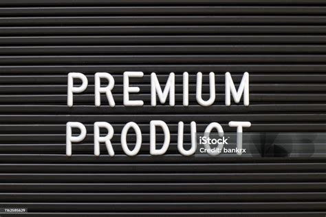 단어 프리미엄 제품 배경에 흰색 알파벳 블랙 컬러 펠트 레터 보드 계급에 대한 스톡 사진 및 기타 이미지 계급 고객 고객 참여 Istock