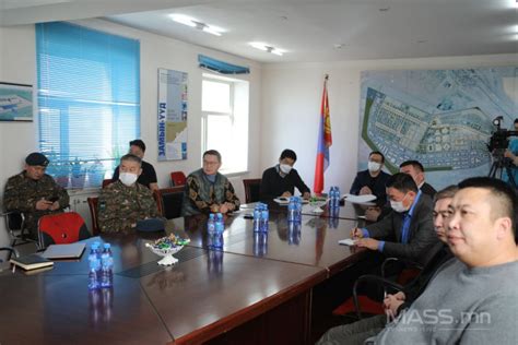 БОАЖ ын сайд Б Бат Эрдэнэ Замын Үүдийн эдийн засгийн чөлөөт бүсэд ажиллалаа