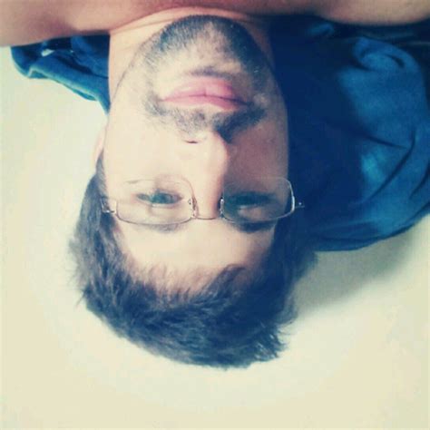 Santi Camacho Medium