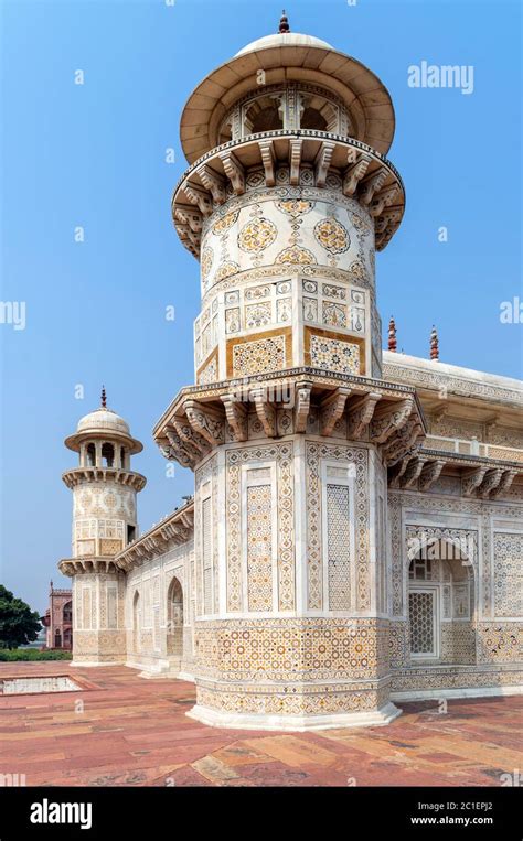 Side View Of The Tomb Of Itmad Ud Daulah Itimād Ud Daulah Also