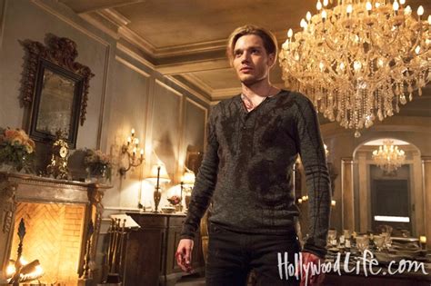 ‘shadowhunters Season 3 — Photos Of The New Episodes Hollywood Life