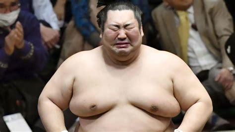 Japan Lowest Ranked Sumo Wrestler Weeps As He Defies Odds To Win