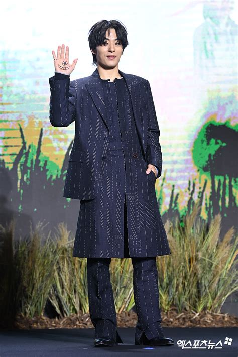 더쿠 넷플릭스 기생수 더 그레이 제작발표회 전소니 구교환 