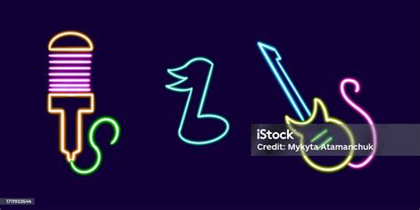 마이크 빛나는 바탕 화면 아이콘 네온 팟캐스트 스티커 네온 녹음 스튜디오 그림 빛나는 그림 네온 기하학적 그림 설정 1980 1989 년에 대한 스톡 벡터 아트 및 기타