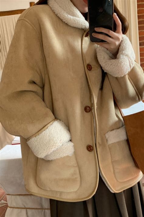 깔센 로빈스 페이크 뽀글이 무스탕 투 포켓 캐주얼 자켓