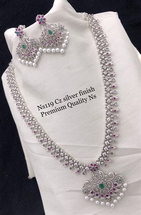 Pin By Shanaz Shahzad On Style Gold Jewellery Design Necklaces Gold