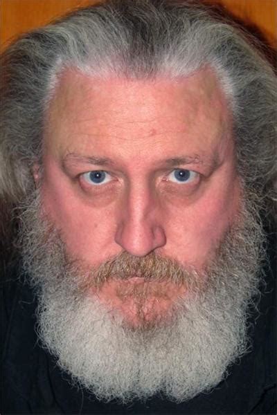 Chris Ryan About Entertainmentie