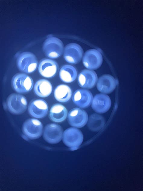 is there one emitter or many in this flashlight it appears to be one
