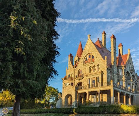Peek Inside Craigdarroch Castle In Victoria Bc The Oswego Hotel