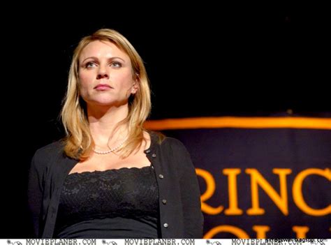 Lara Logan Hot Wallpapers Image Wallpapers
