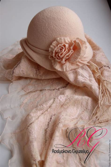 Купить или заказать Валяный комплект Чайная роза в интернет магазине на Ярмарке Мастеров С