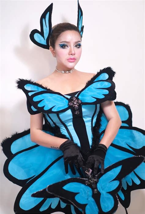 មានមួយគ្មានពីរ វិលចូលសិល្បៈវិញ សួស វីហ្សា កាន់តែលេងស្ទាយ៍ប្លែកៗ Khmerload Cambodia Latest News