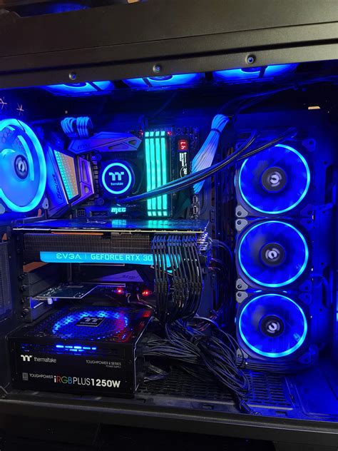 Grid Style Banding R Oled