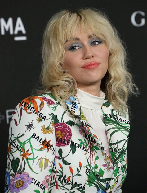 Miley Cyrus Jenna Ortega Lizzo Celebs Cant Get Enough Of The Trendy
