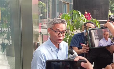 Eks Komisioner Kpu Wahyu Setiawan Diperiksa Kpk Dicecar 15 Pertanyaan