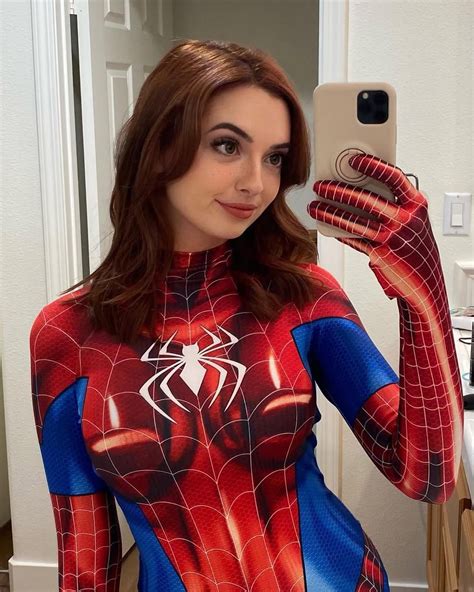 38 Best Rsmoshgirls Images On Pholder Liv Keeps Feeding Us