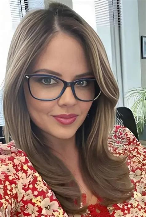 Who Is Brittany Commisso Andrew Cuomo Faces Abuse Suit From Former