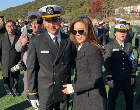 Die Ehemalige Samsung First Lady Lim Se Ryung Glänzt In Karriere Und