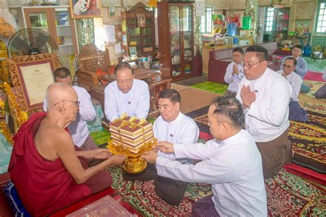 ရခိုင်ပြည်နယ်ဝန်ကြီးချုပ် ဦးထိန်လင်း စစ်တွေမြို့ပေါ်ရှိ ပရိယတ္တိစာသင်တိုက်များသို့