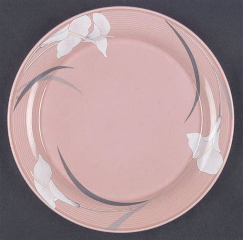 Cynthia Dinner Plate By Nancy Calhoun Replacements Ltd
