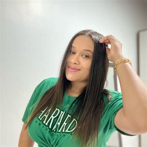 Brenda Souza 🌸 (@brendasouza01b) • Threads, Say more
