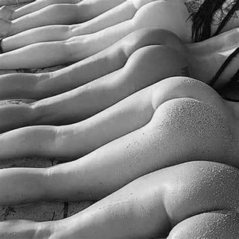 Posterior R Eroticabstraction