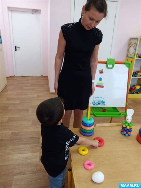 Аппликация во второй младшей группе на тему «Пирамидка 8 фото