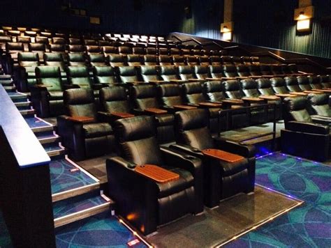 Santa Rosa Roxy Stadium 11 Theatre In Camarillo Showtimes And Tickets