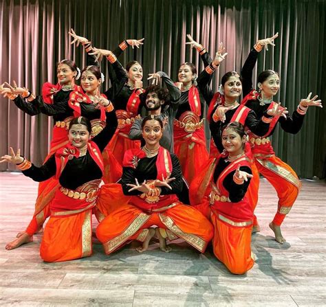 Folk Dancers And Dances Of Ladakh Ladakh Folk Dance Troupe