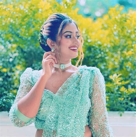 Bhanuka ඔබ දන්නවද කාදිනල් තුමෙක්ට තියන බලය ලොකයා ඉදිරියේ කාදිනල්තුමන්ලා හැම රටකටම නැ එත්