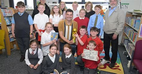 People In Stepps Celebrate The Reopening Of Their Community Library Daily Record