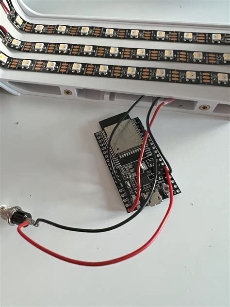 Happy Cloud With Button And Esp32 Bracket By Miysis Download Free Stl Model