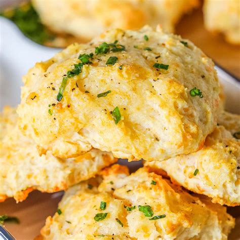 Cheesy Bbq Beef And Biscuit Casserole Sweet Cs Designs