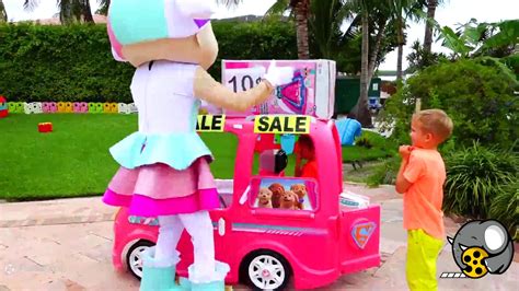 ماجراهای ولاد و نیکی بازی با عروسک فیلو