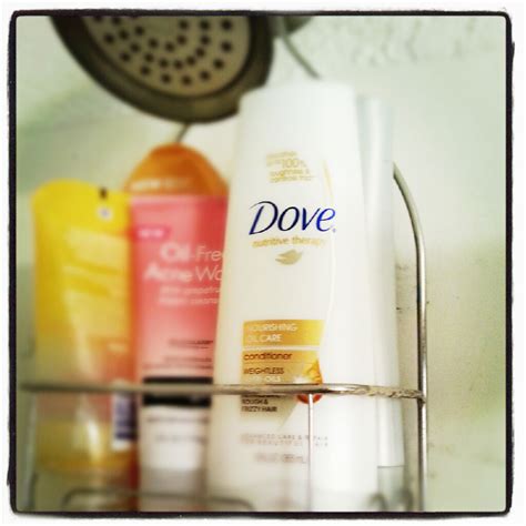 La Buena Vida The Scoop With My Hair Dove Conditioner Review