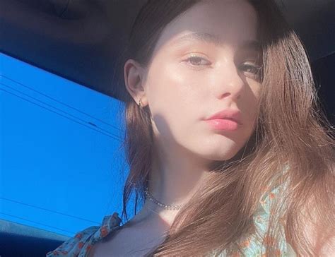Dasha Taran Instagram Model Biography Age And Boyfriend In Hindi