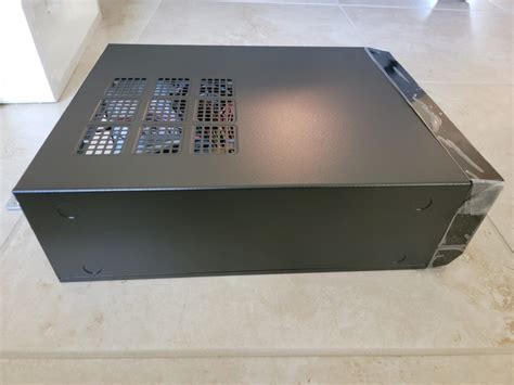 The InWin BP655 Mini-ITX Computer Case - Moisés Cardona