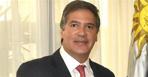 El Ex Embajador De Colombia En Uruguay Fue Imputado Por Destruir