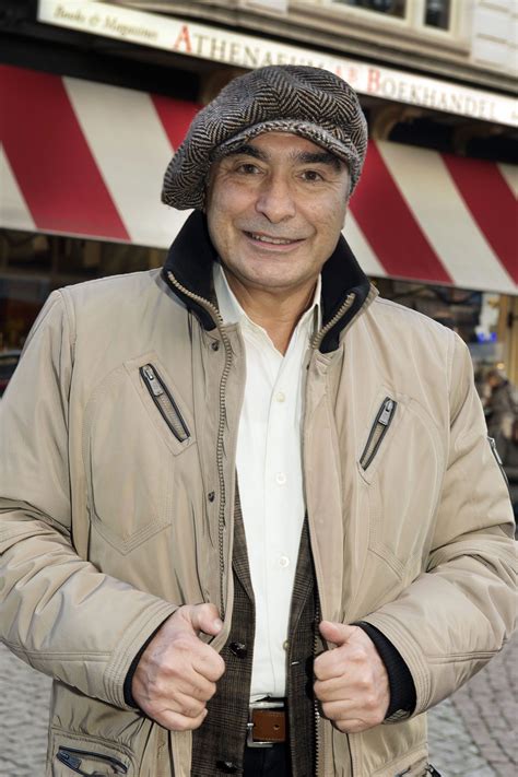ons amsterdam de vaste route van halil gür