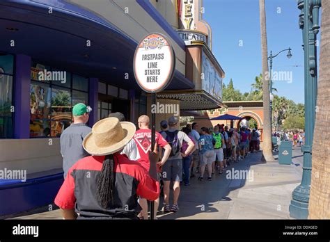 Disneyland Fastpass Queue Service Line California Adventure Park