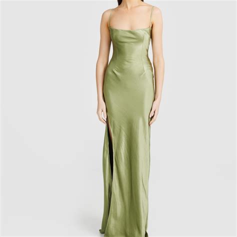 Naomi Gown Sage Derma Department Wolf Badger