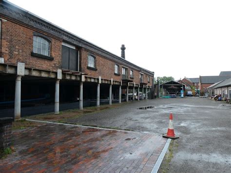 Yard And Warehouse At National Waterways © David Smith Geograph