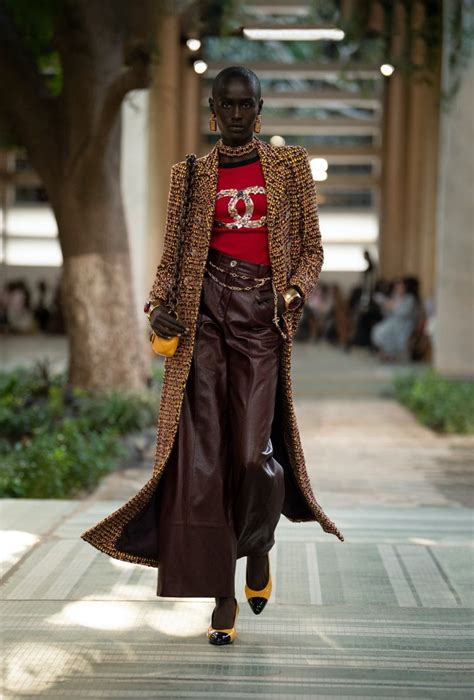 Chanel 023 2022 23 Metiers Dart Show HD Luxina ID