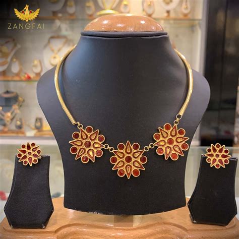 Pipe Thuriya Phul Set