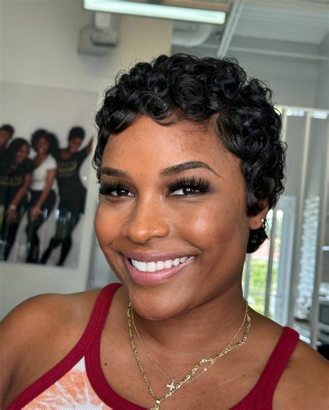 18 Pixie Cuts That Show Feminine Doesnt Mean Long Hair