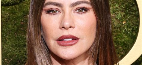 Sofia Vergara Unfollowed Over Unclothed Bathtub Photo Thats Not Classy