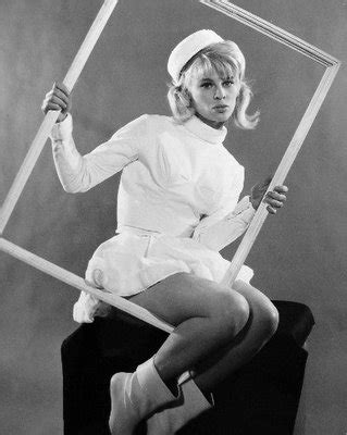 How Old Is Dakota Fanning Julie Christie Hot Wallpapers Collection